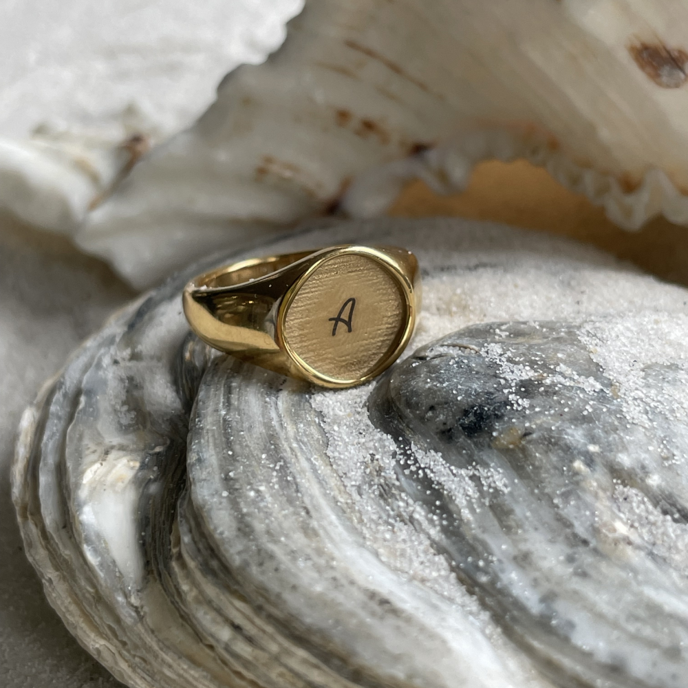 Engravable Signet Ring » Gold – PAUL HEWITT